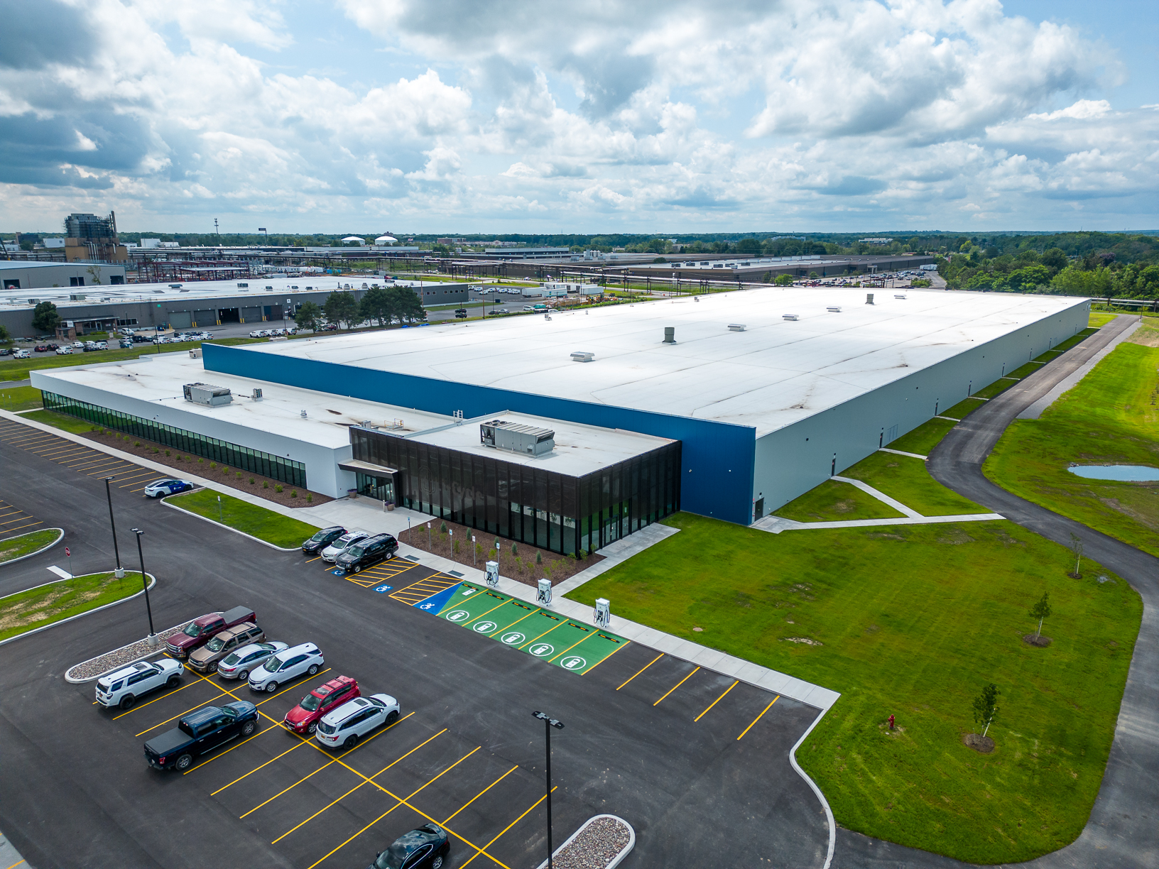 Li-Cycle Warehouse and Administrative Building | Conductor Construction ...